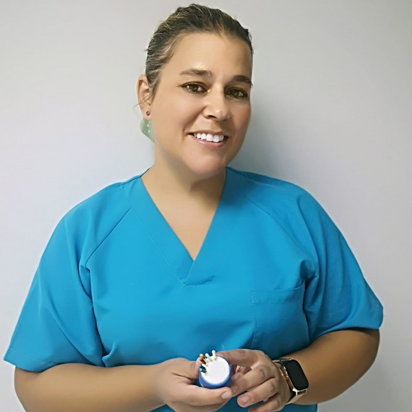 Dra. Beatriz Lorenzo Moriano » Clinica Dental Urbina en Salamanca